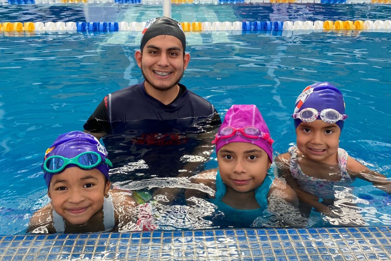 Consejos de seguridad en el agua para padres e hijos | Waterproof